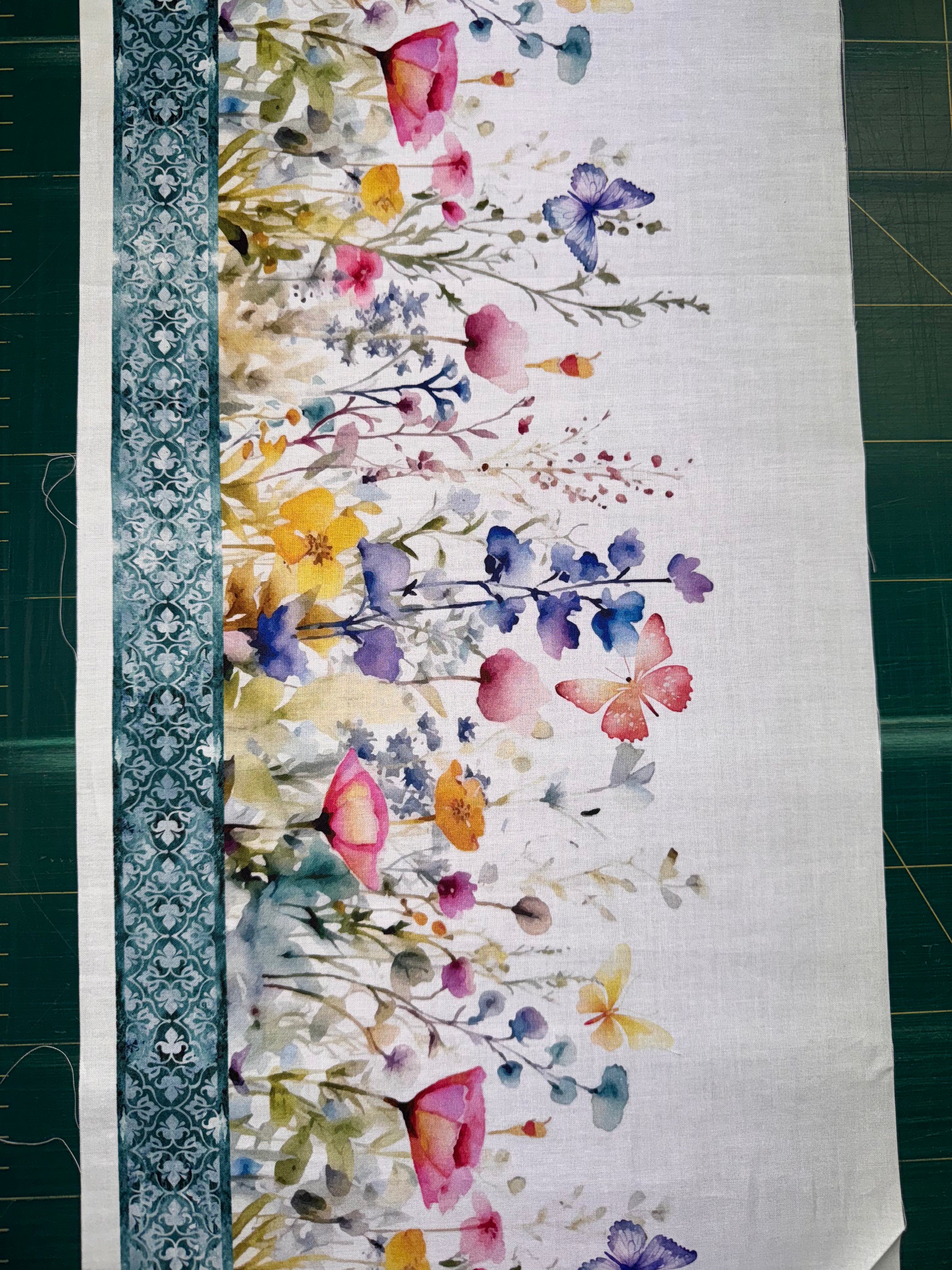 Butterfly Fantasy Border Print by Jason Yenter – Gympie Patchwork